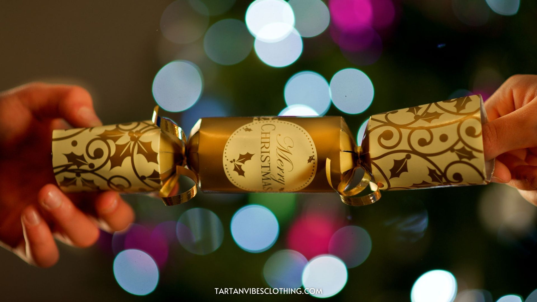 130 Best Christmas Cracker Jokes for a Festive 2025