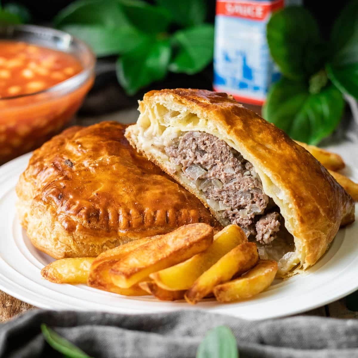 Traditional Scottish Food: 25 Real Dishes Locals Love