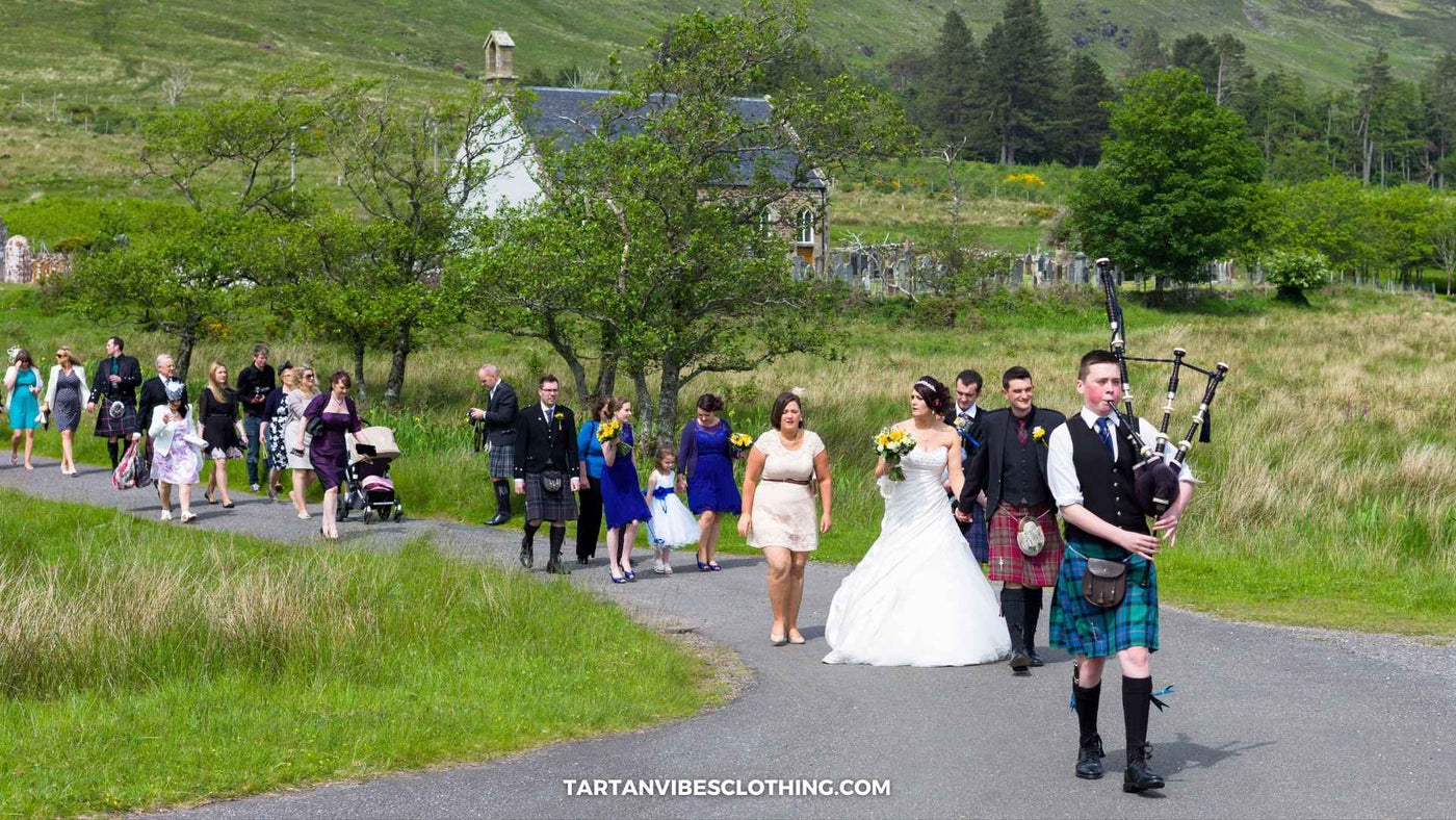 15 Meaningful Scottish Wedding Traditions for Your Ceremony