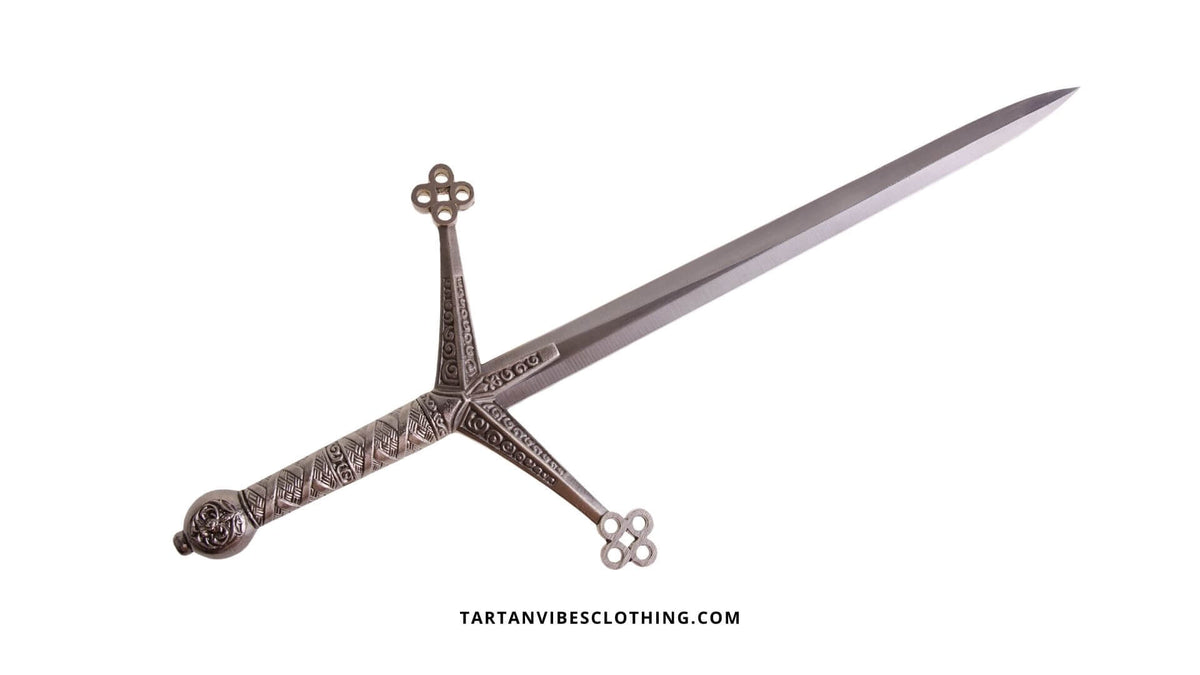 Understanding the Scottish Dirk: More Than Just a Dagger